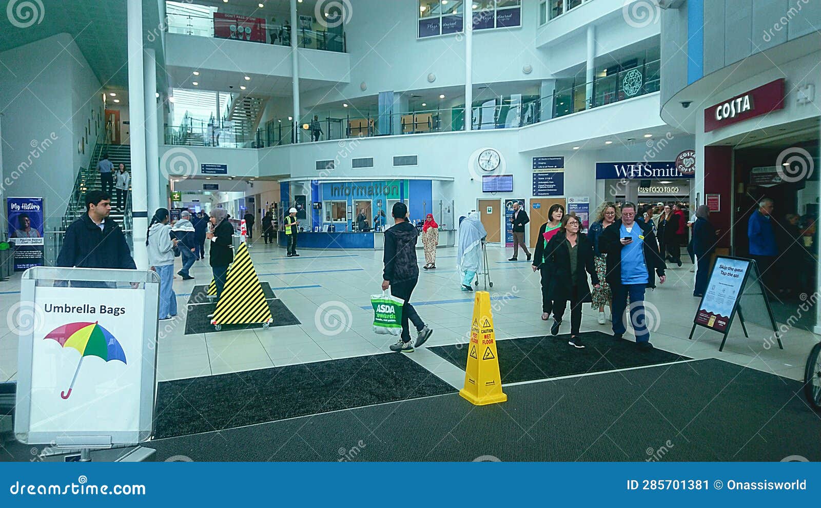 Birmingham Queen Elizabeth Hospital Editorial Photo - Image of hospital ...