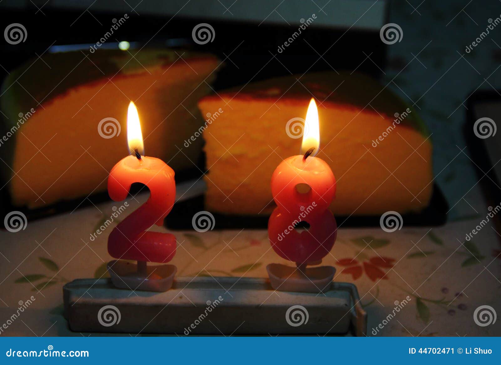 28th Birthday Candle - Green Anniversary Card With Bunting Stock ...