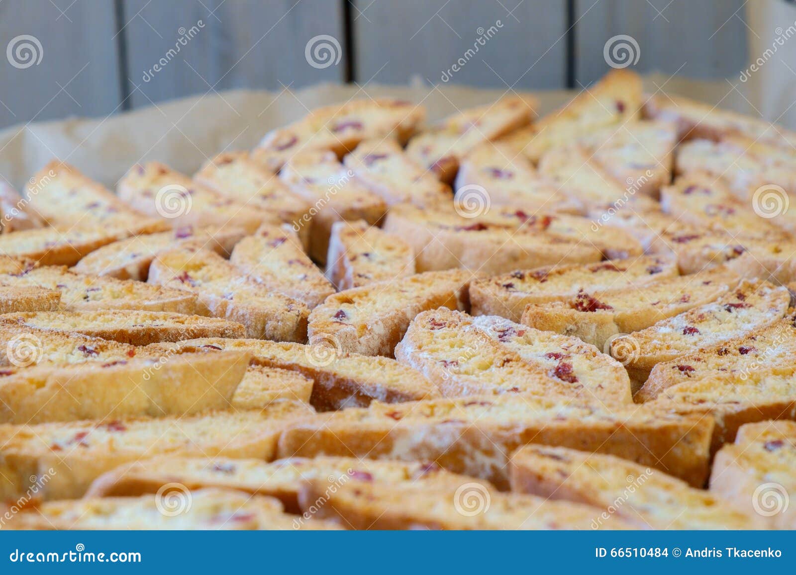 Biscotti Italiani Di Cantucci Fotografia Stock - Immagine di farina ...