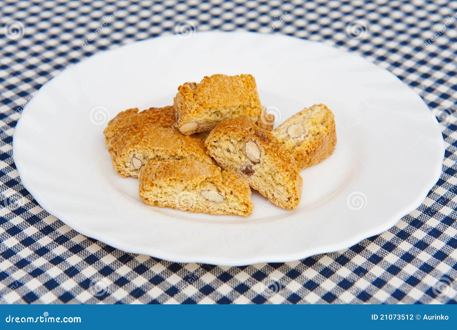 Biscotti Italiani Di Cantuccini Fotografia Stock - Immagine di piastra ...