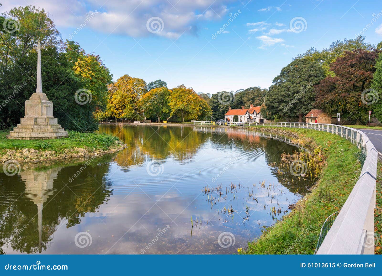 Bishop Burton in Yorkshire stock image. Image of village - 61013615