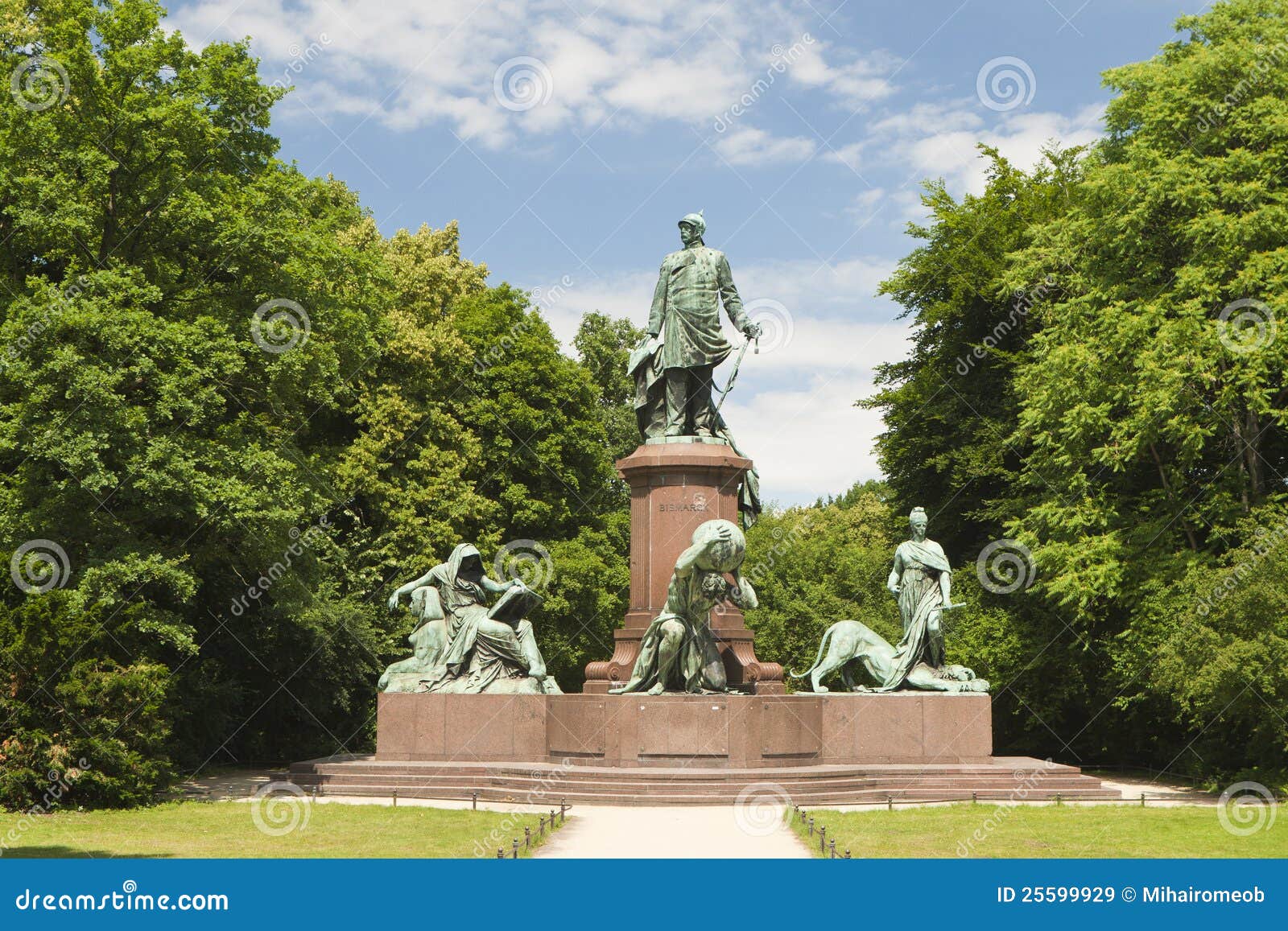 Bismarck statue stock image. Image of summer, history - 25599929