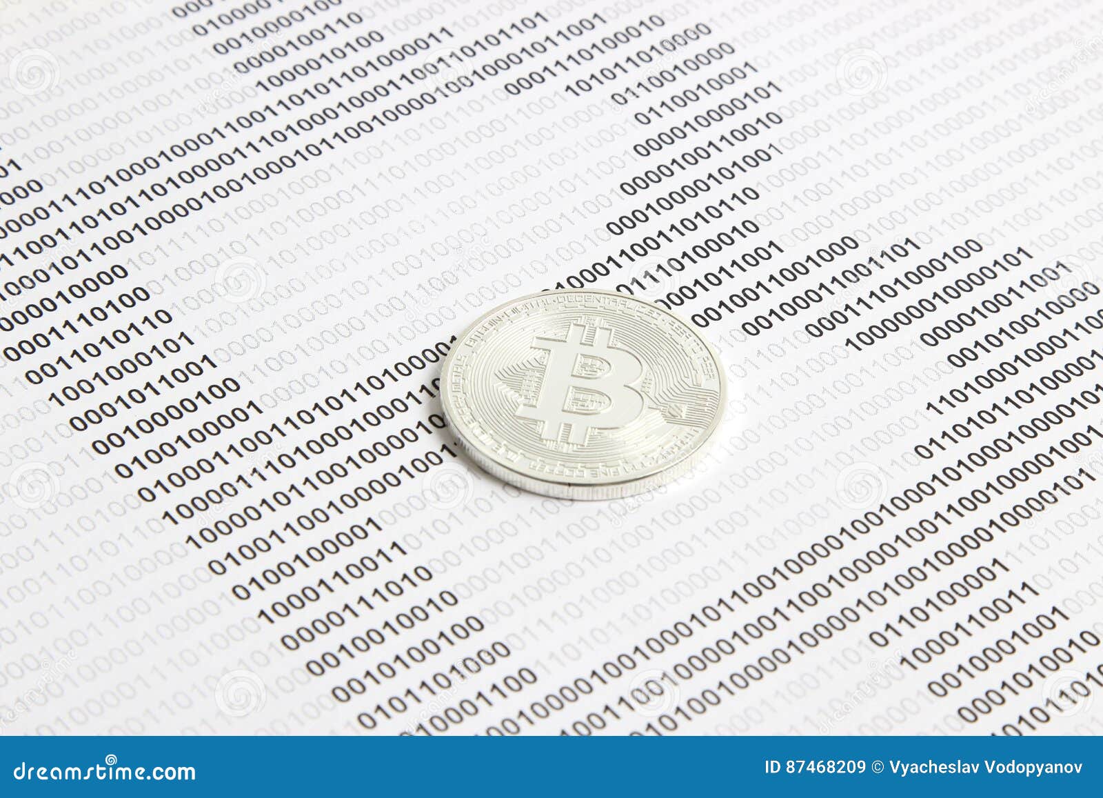 Bitcoin on the Background of Binary Code Stock Image - Image of design ...