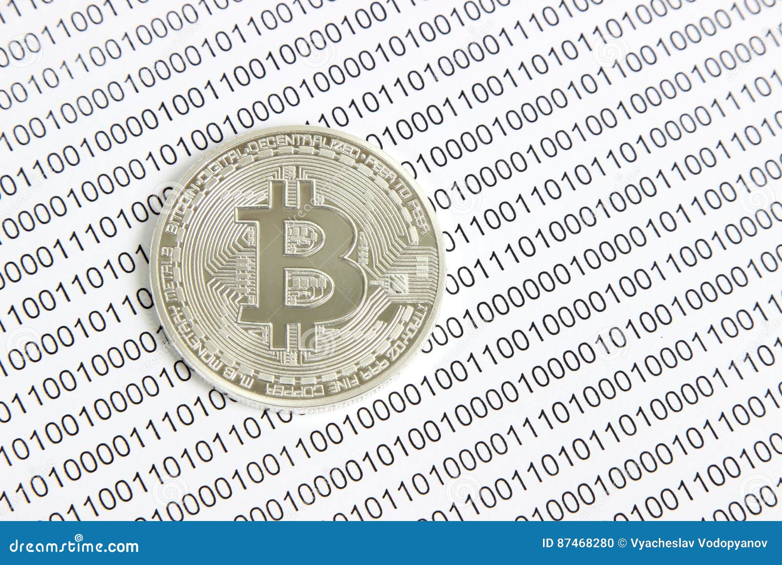 Bitcoin on the Background of Binary Code Stock Photo - Image of icon ...