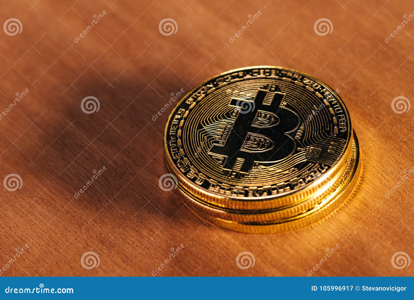 Bitcoin BTC cryptocurrency obraz stock. Obraz złożonej z wymiana ...