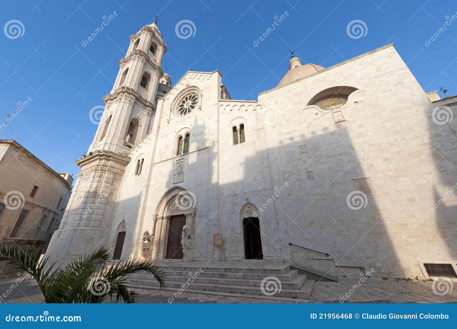 Bitetto (Apulia, Italia) - Cattedrale Fotografia Stock - Immagine di ...