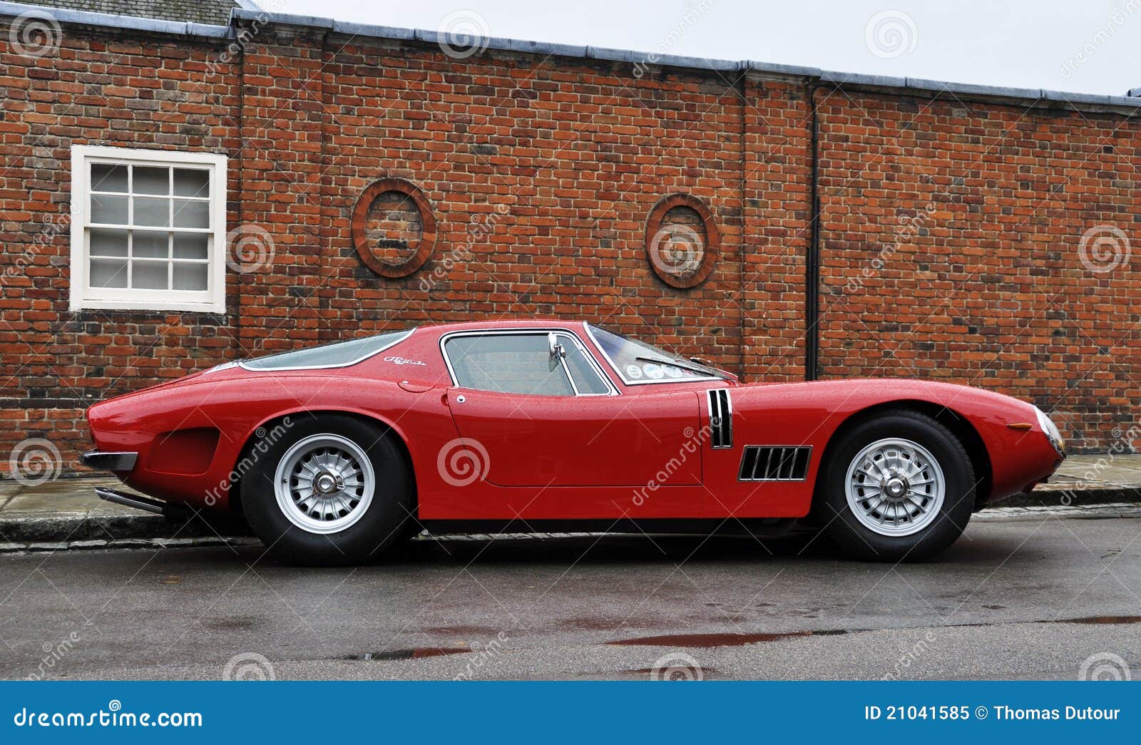 A Bizzarrini 5300 GT Strada Editorial Image - Image of collection ...