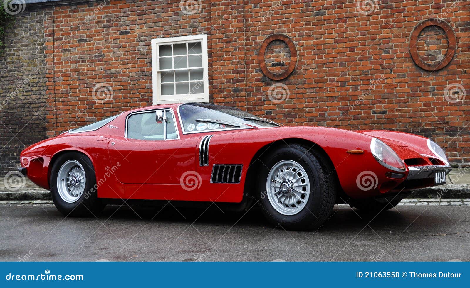 A Bizzarrini 5300 GT Strada Editorial Image - Image of sportscar, show ...