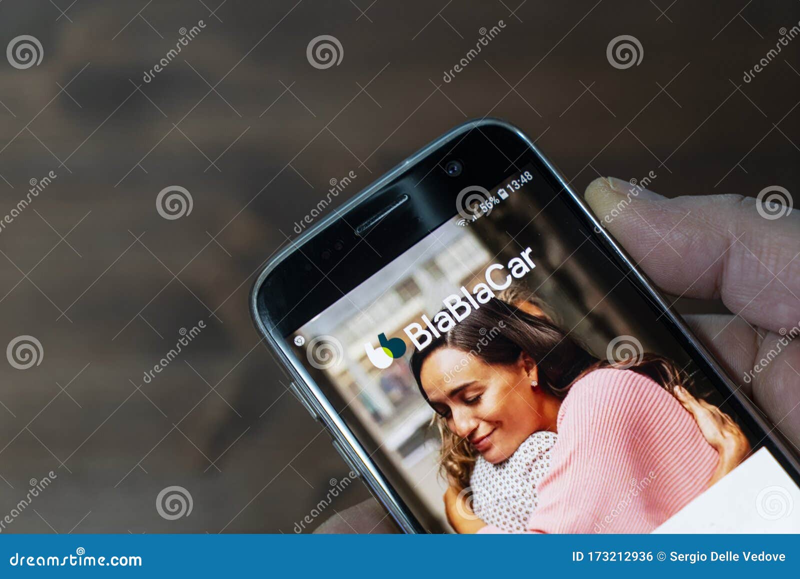 The Bla Bla Car app editorial photo. Image of apps, display - 173212936