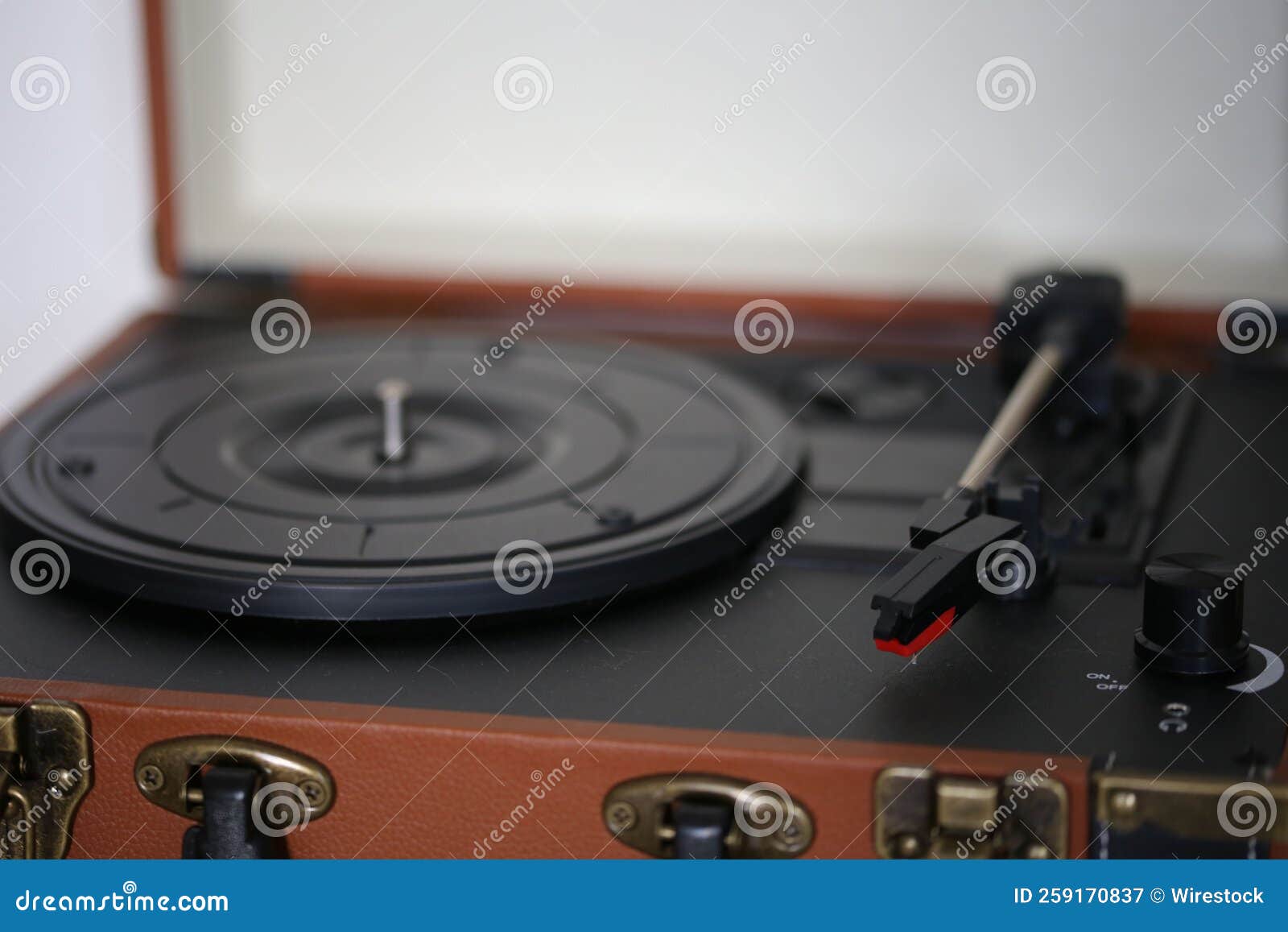 Black and Brown Vintage Suitcase Turntable Stock Image - Image of ...