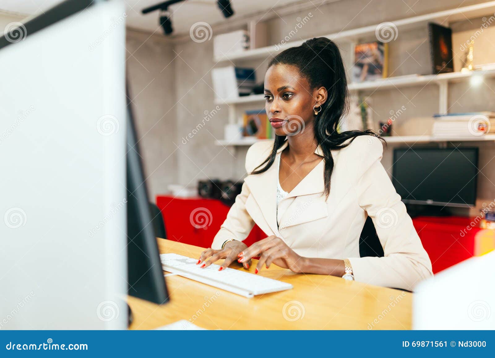 Black Businesswoman Using Computer Stock Image - Image of dressed, cute ...