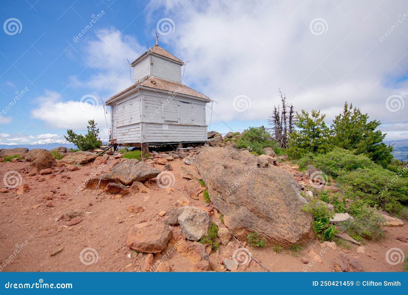 Old Black Butte Lookout Hut Stock Image - Image of black, clouds: 250421459
