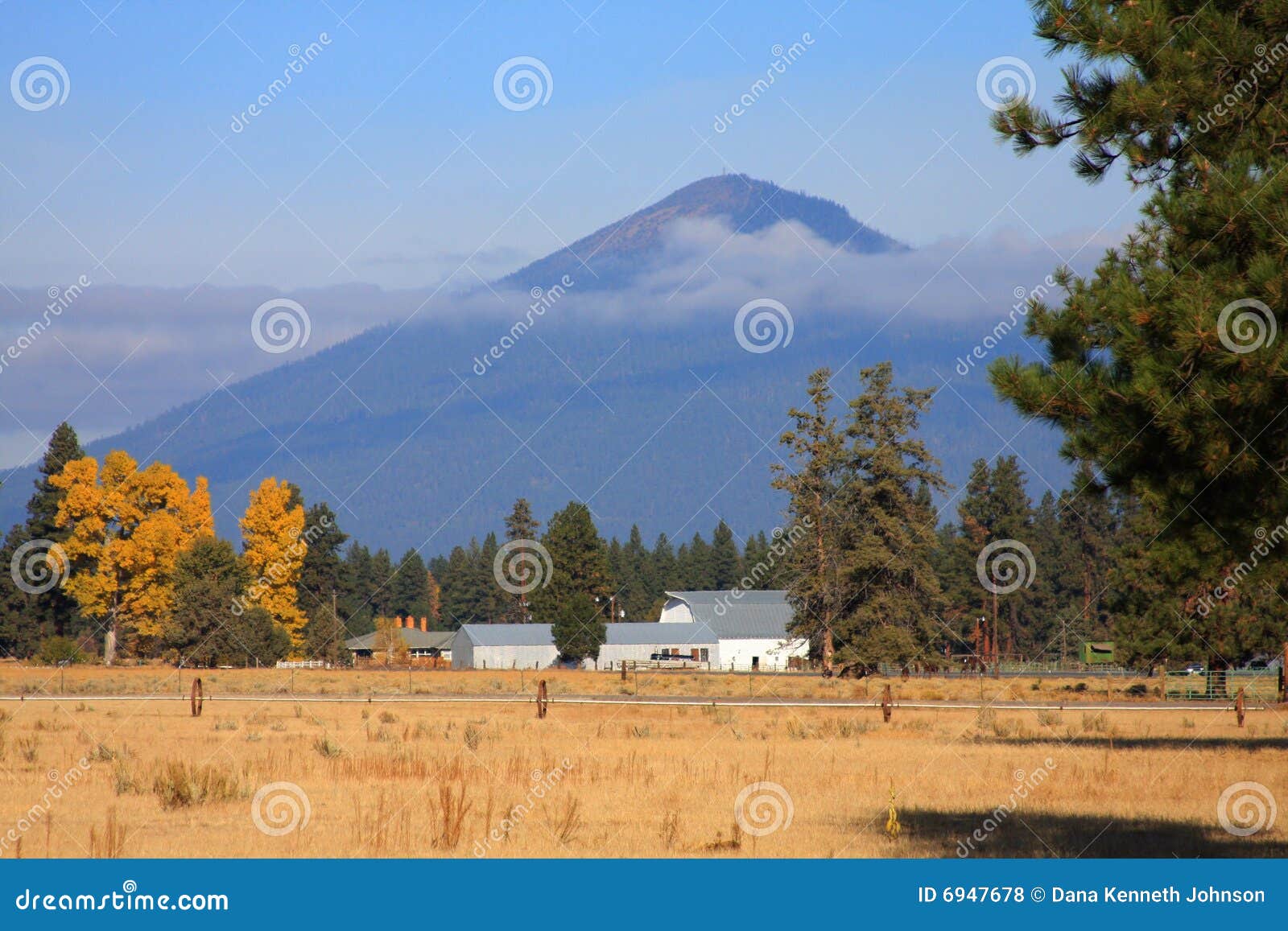 Black Butte, Sisters, Oregon Stock Photo - Image of national, oregon ...