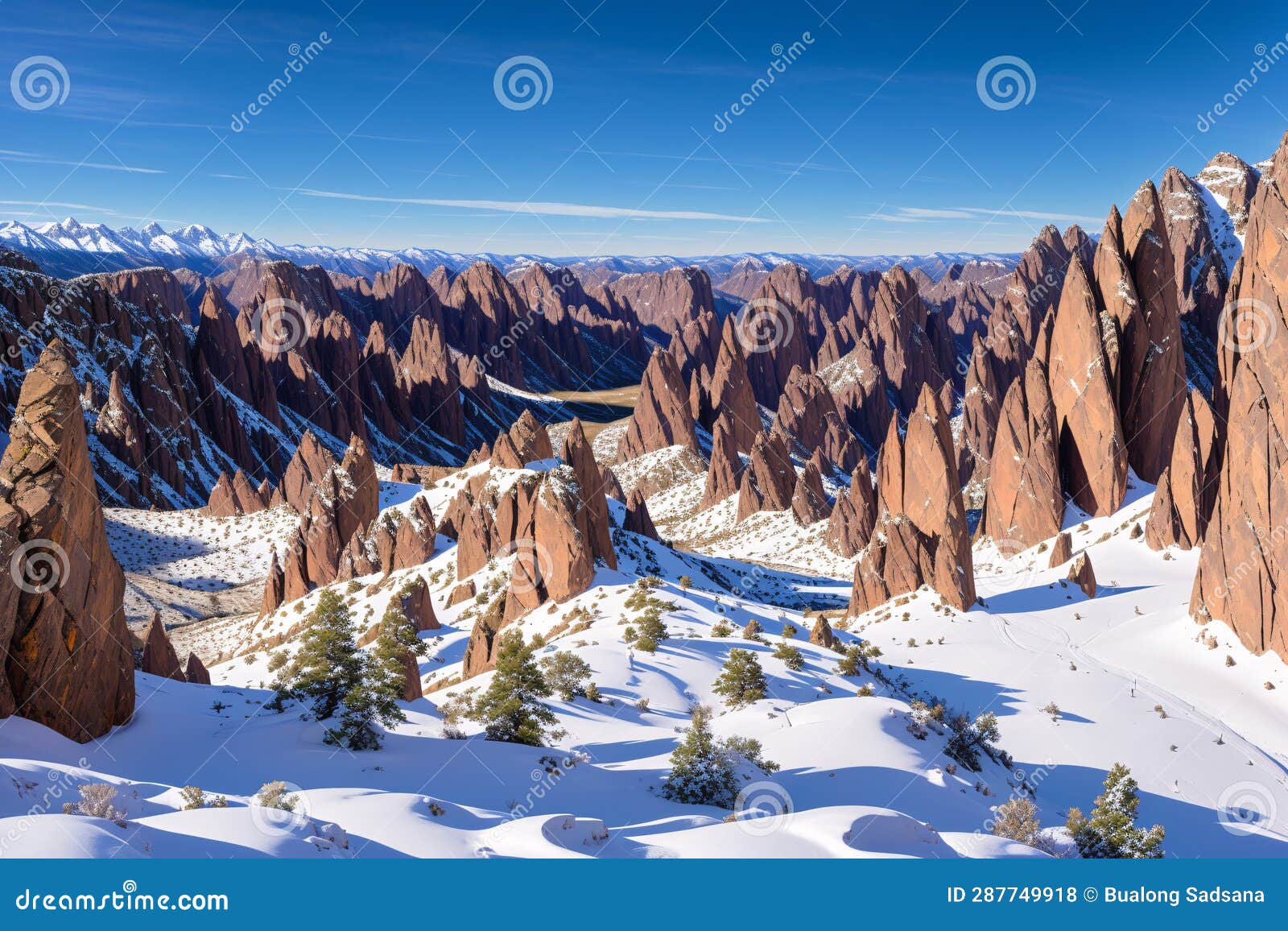 The Black Canyon of Gunnison Has Snow. Stock Illustration ...