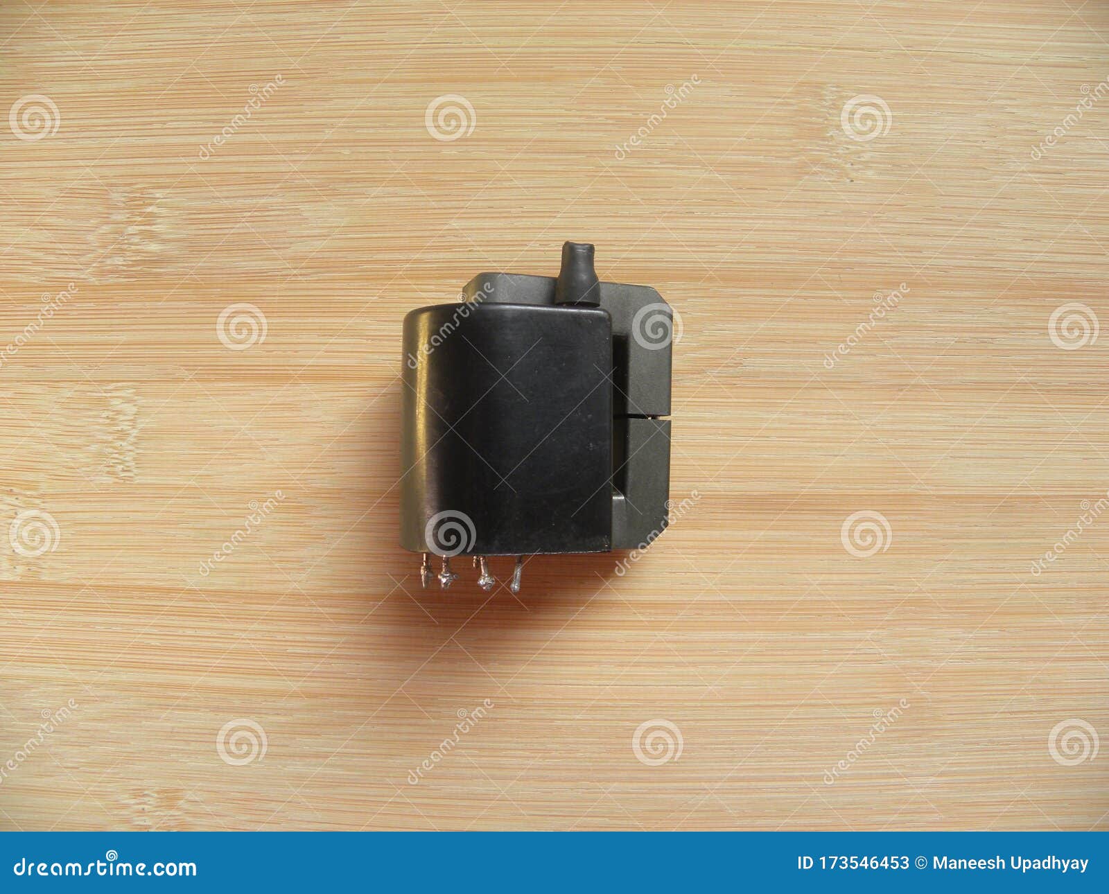 Cylinder shape transformer stock image. Image of connection - 173546453