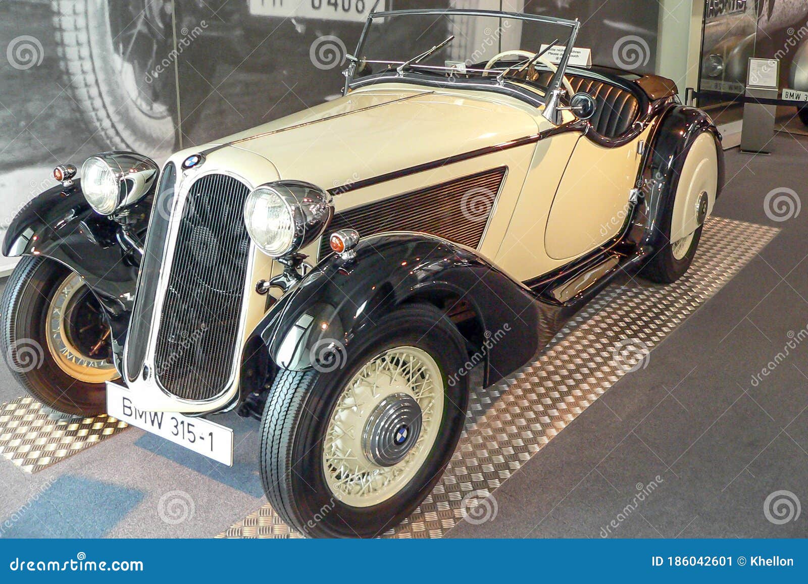 A Black and Cream BMW 315-1 Editorial Photo - Image of cream ...