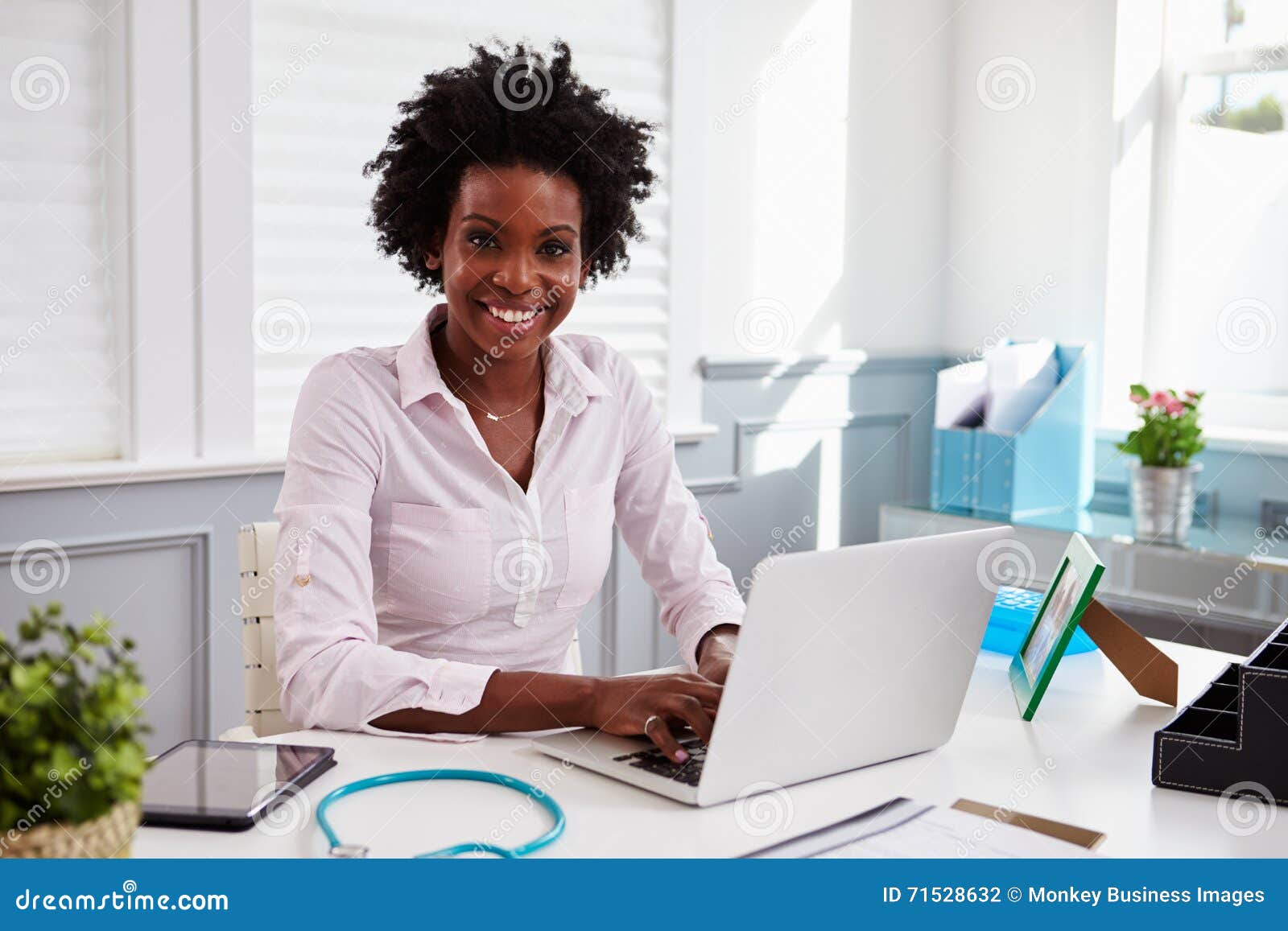 Black Office Worker Shows The Boss The Growth Of The Company On Diagram ...