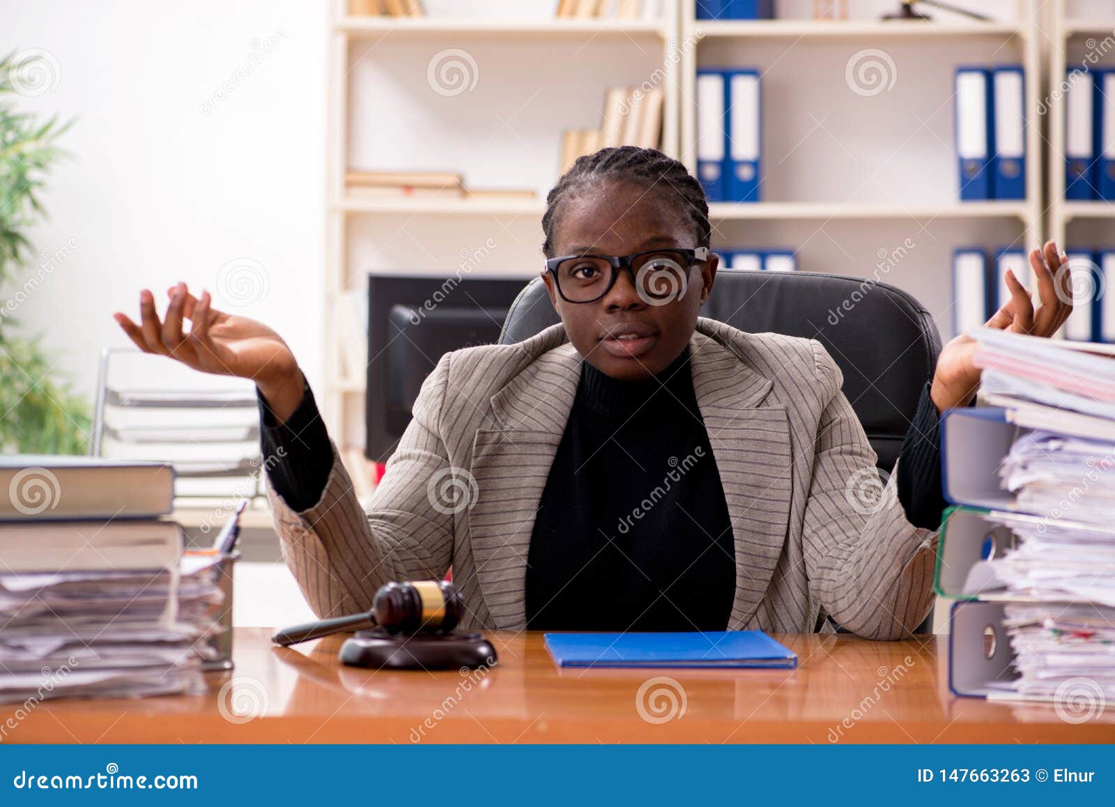 The Black Female Lawyer in Courthouse Stock Image - Image of courthouse ...