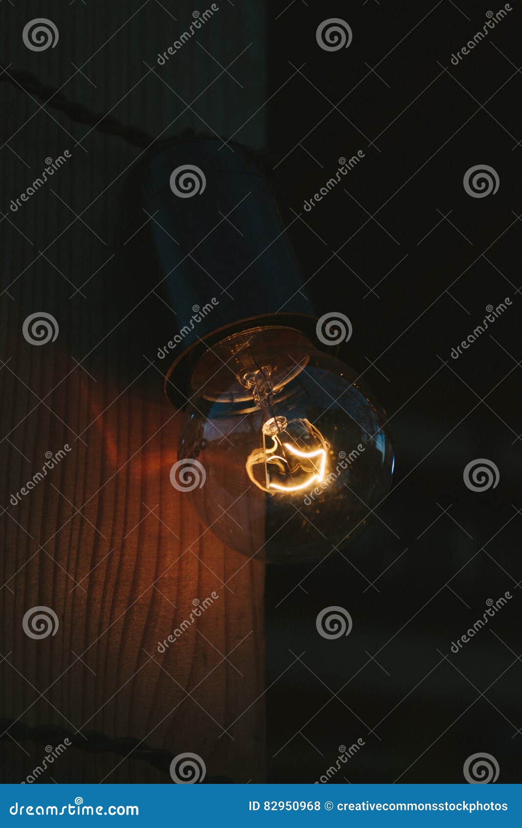 Black Frame Bulb Light Picture. Image: 82950968