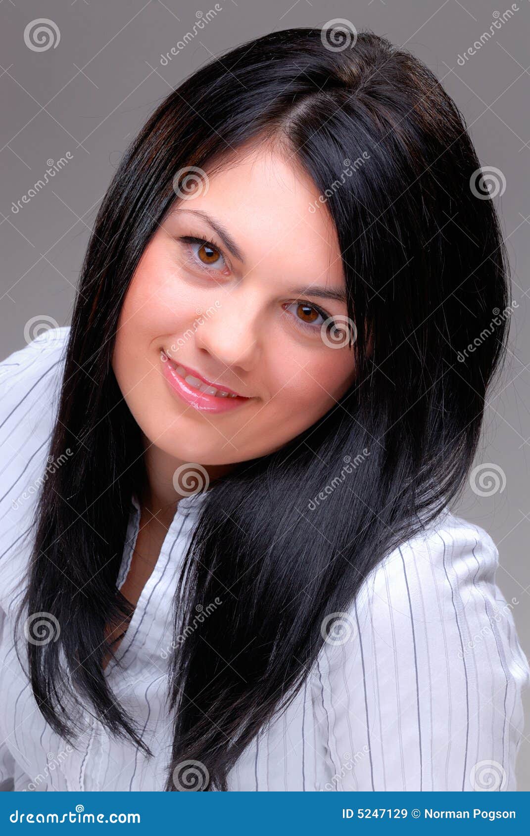Black Hair Beauty stock image. Image of hair, glamor, leisure - 5247129