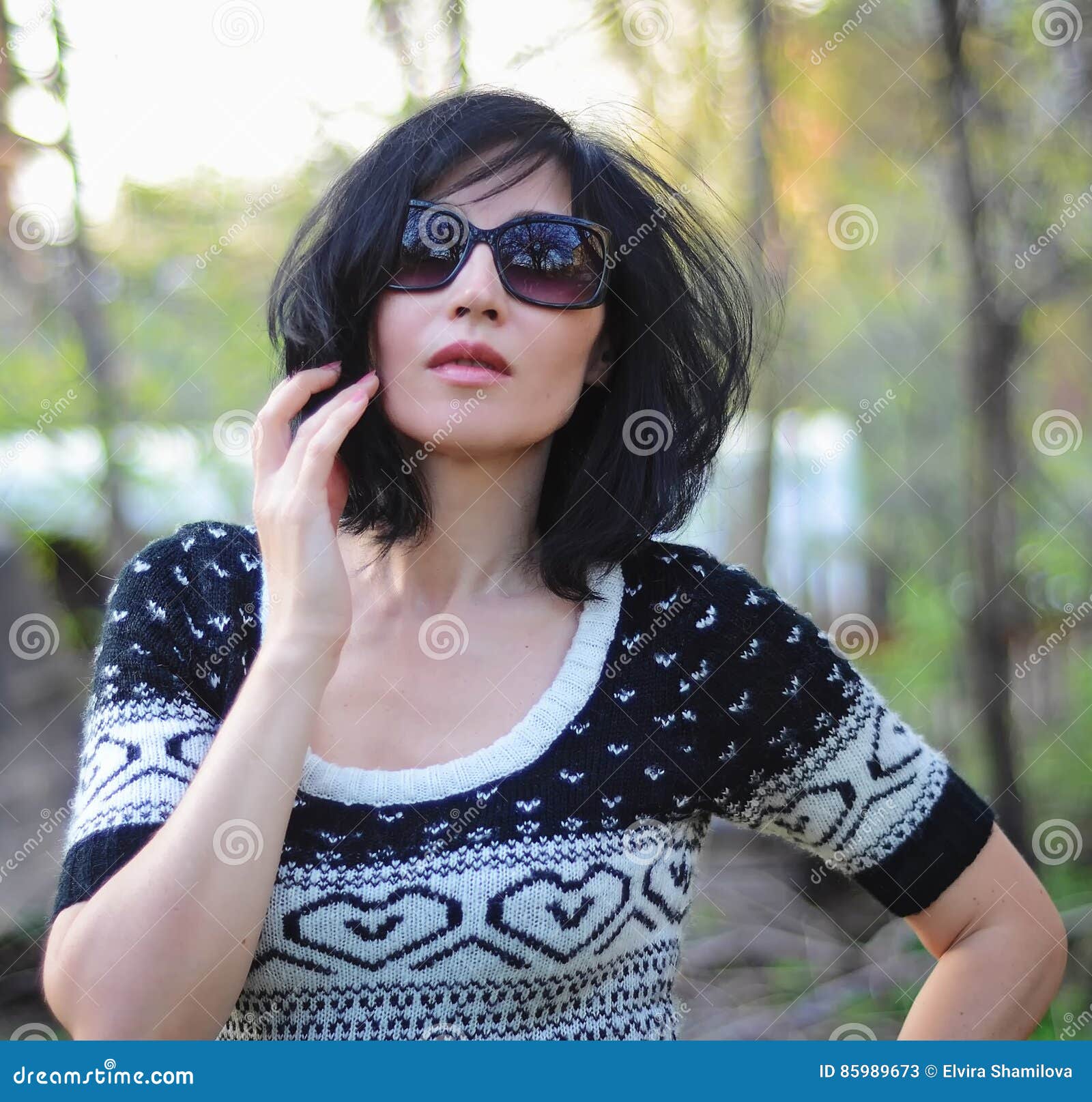 Black Haired Girl In Sunglasses Stock Image Image Of Beauty Trendy