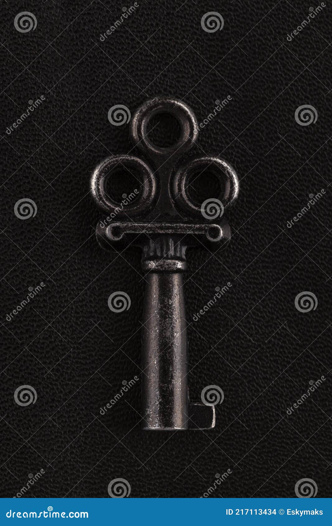 Black Key on Black Background Stock Photo - Image of unlock, background ...