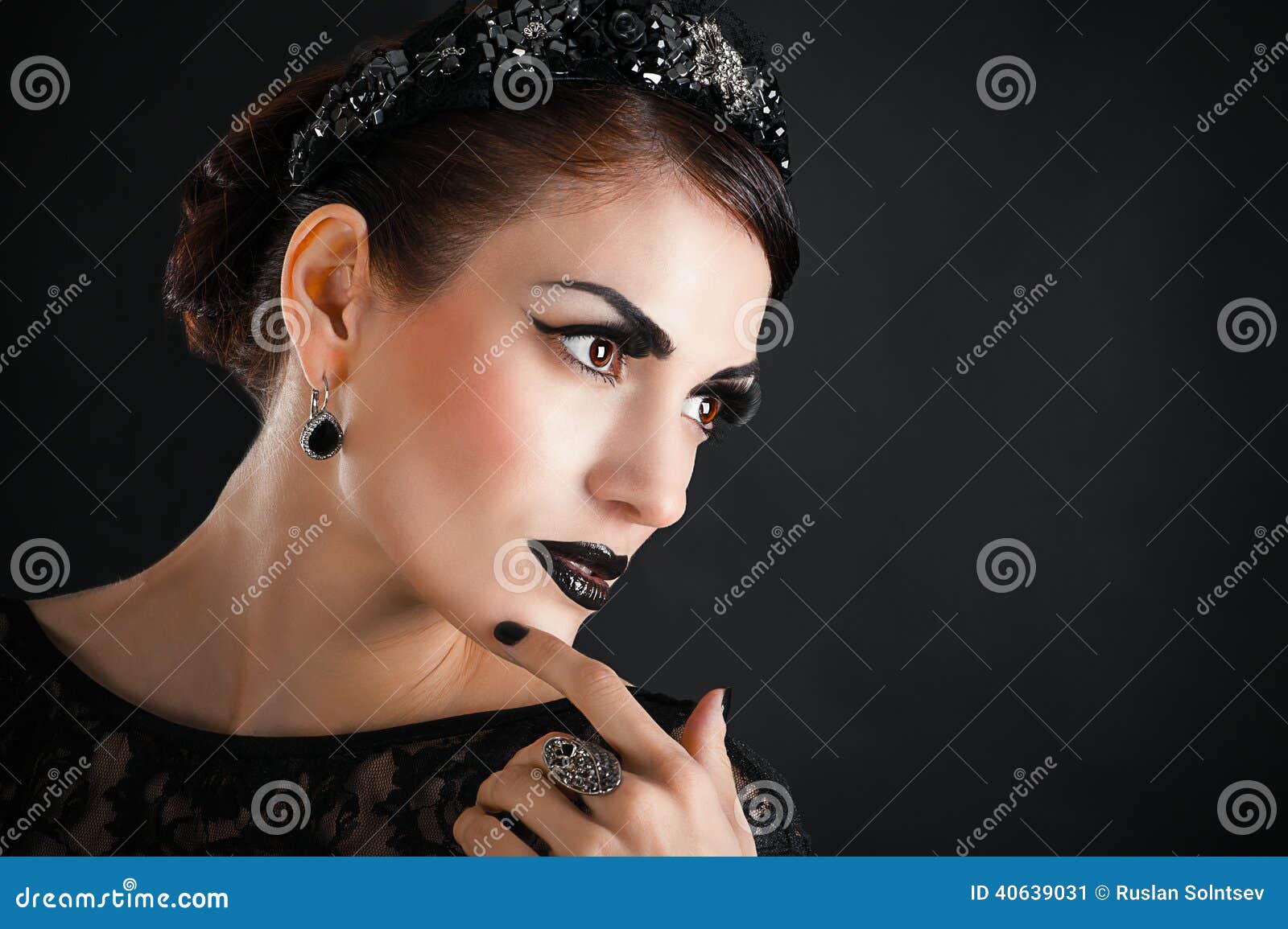 Black Makeup and Long Eyelashes Stock Image - Image of lashes, fashion ...