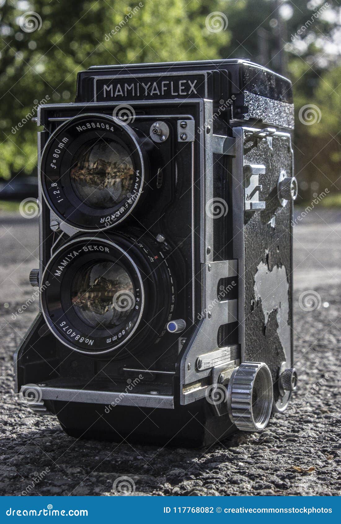 Black Mamiyaflex Vintage Camera Picture. Image: 117768082