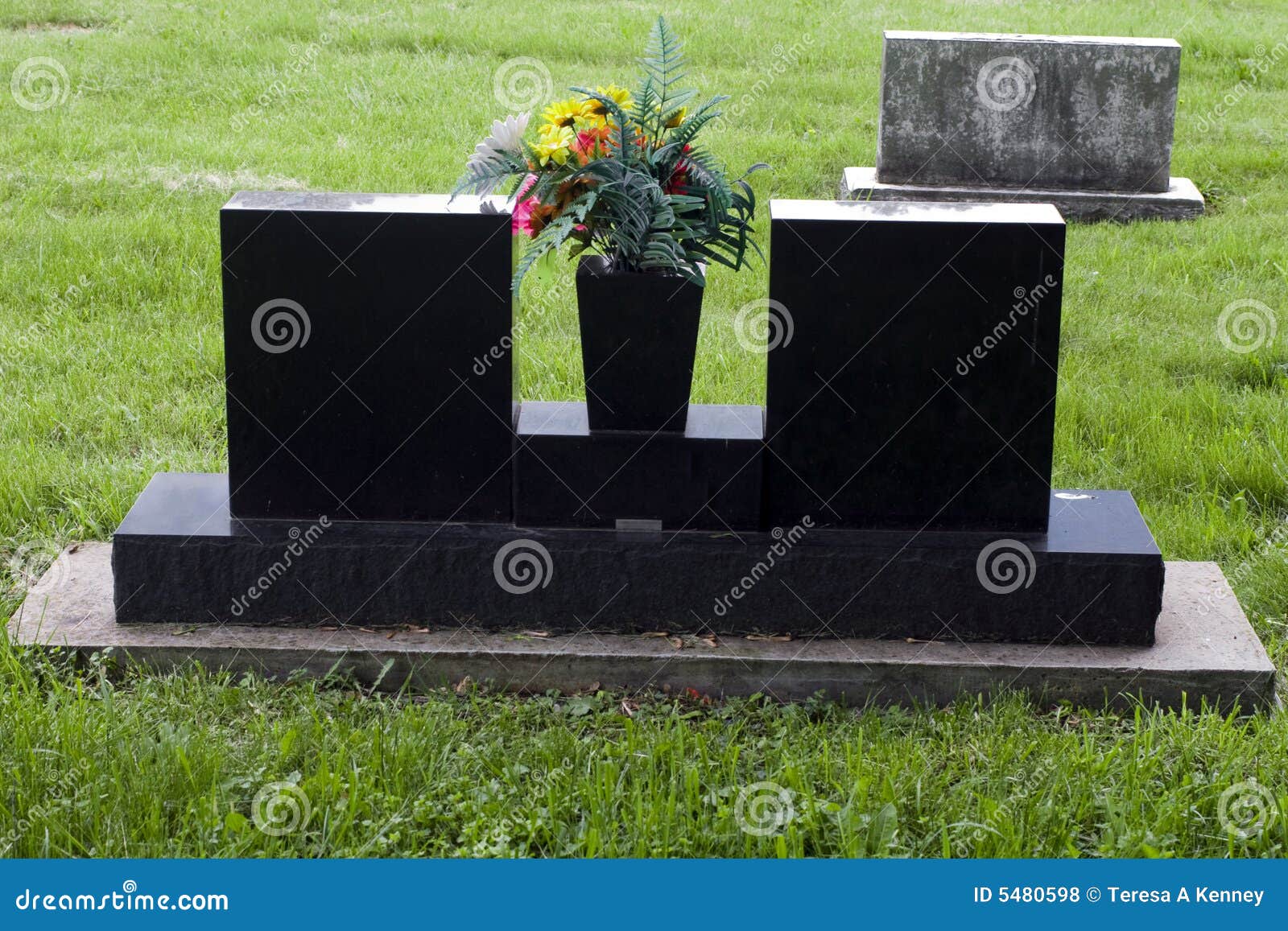 Black Memorial stock photo. Image of lost, black, cemetery - 5480598