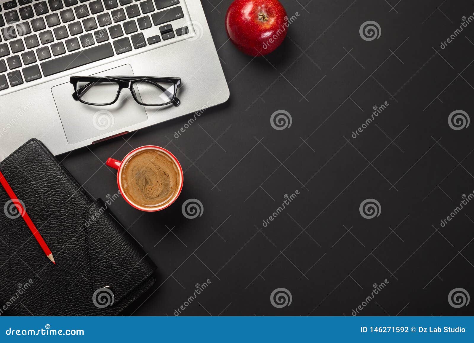 2,805 Red Apple Coffee Table Stock Photos - Free & Royalty-Free Stock ...