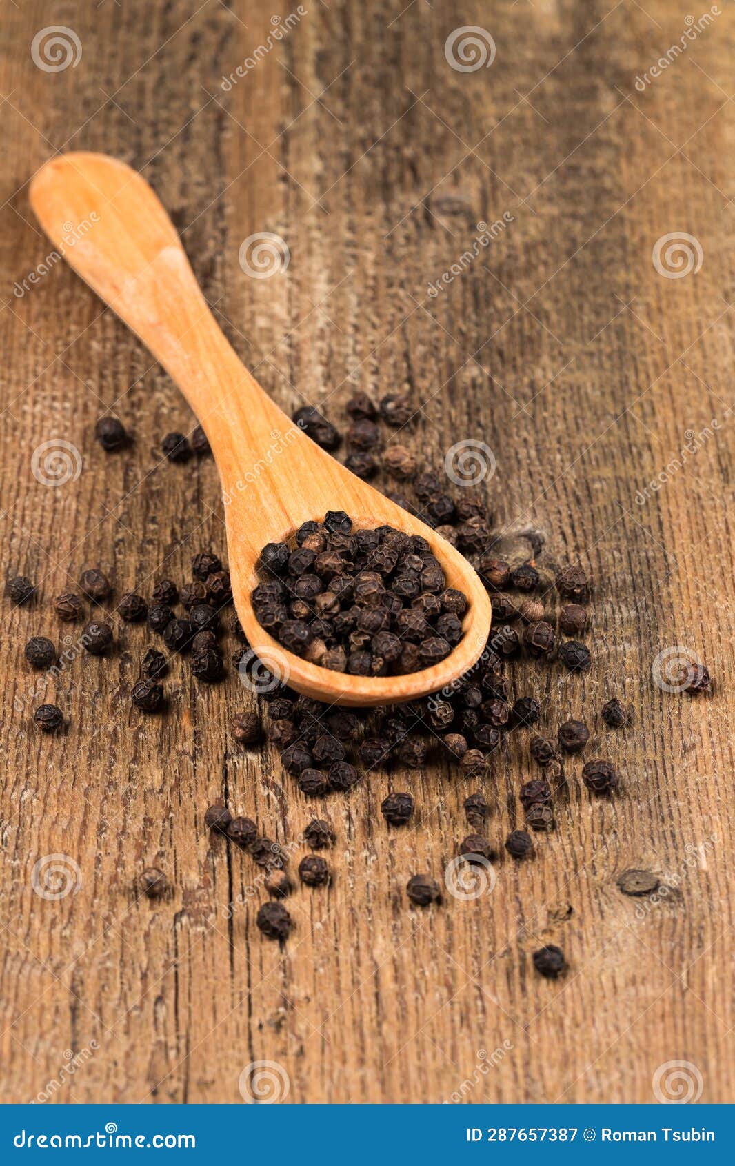 Black Pepper on Wooden Spoon Stock Image - Image of background, flavor ...