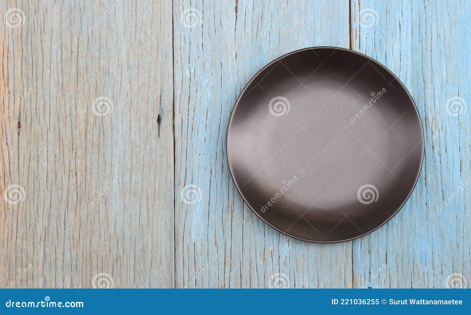 Black Plate on Wood Table Background Stock Image - Image of fork, plate ...