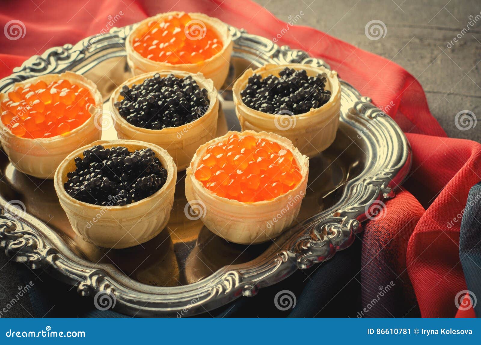 Black and Red Caviar Tartlets, Appetizer Canapes on Silver Tray Stock ...