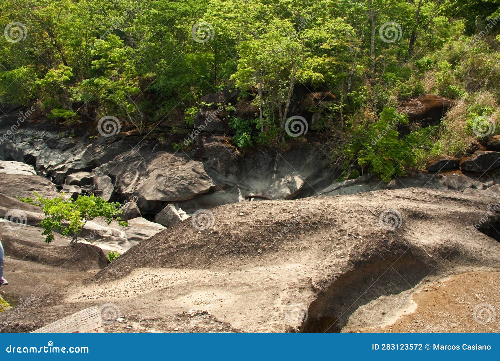 The Black Rocks Formations at Vale Da Lua in Chapada Dos Veadeiros ...