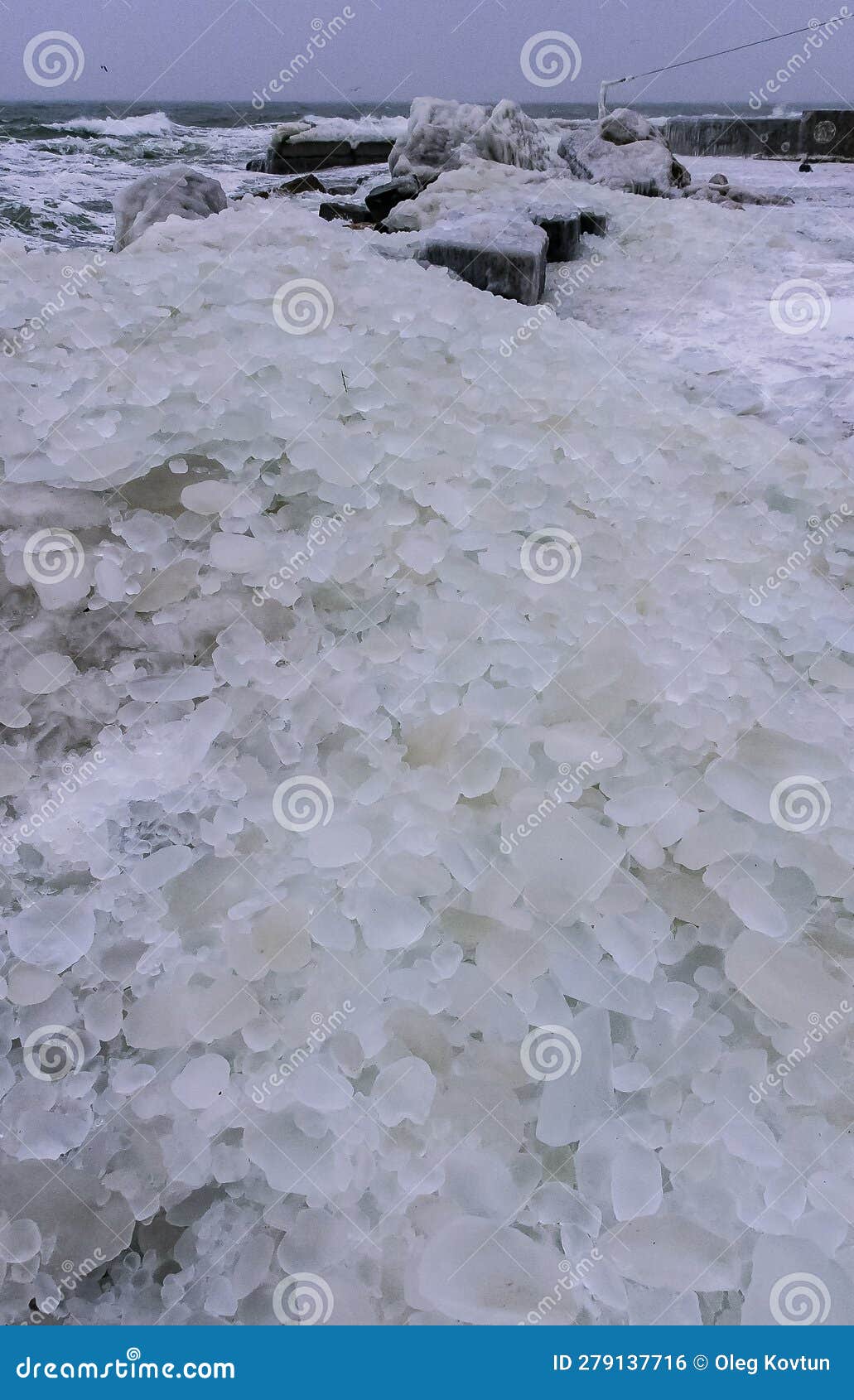 The Black Sea is Frozen, the Circular Ice Rolled by the Waves is Thrown ...