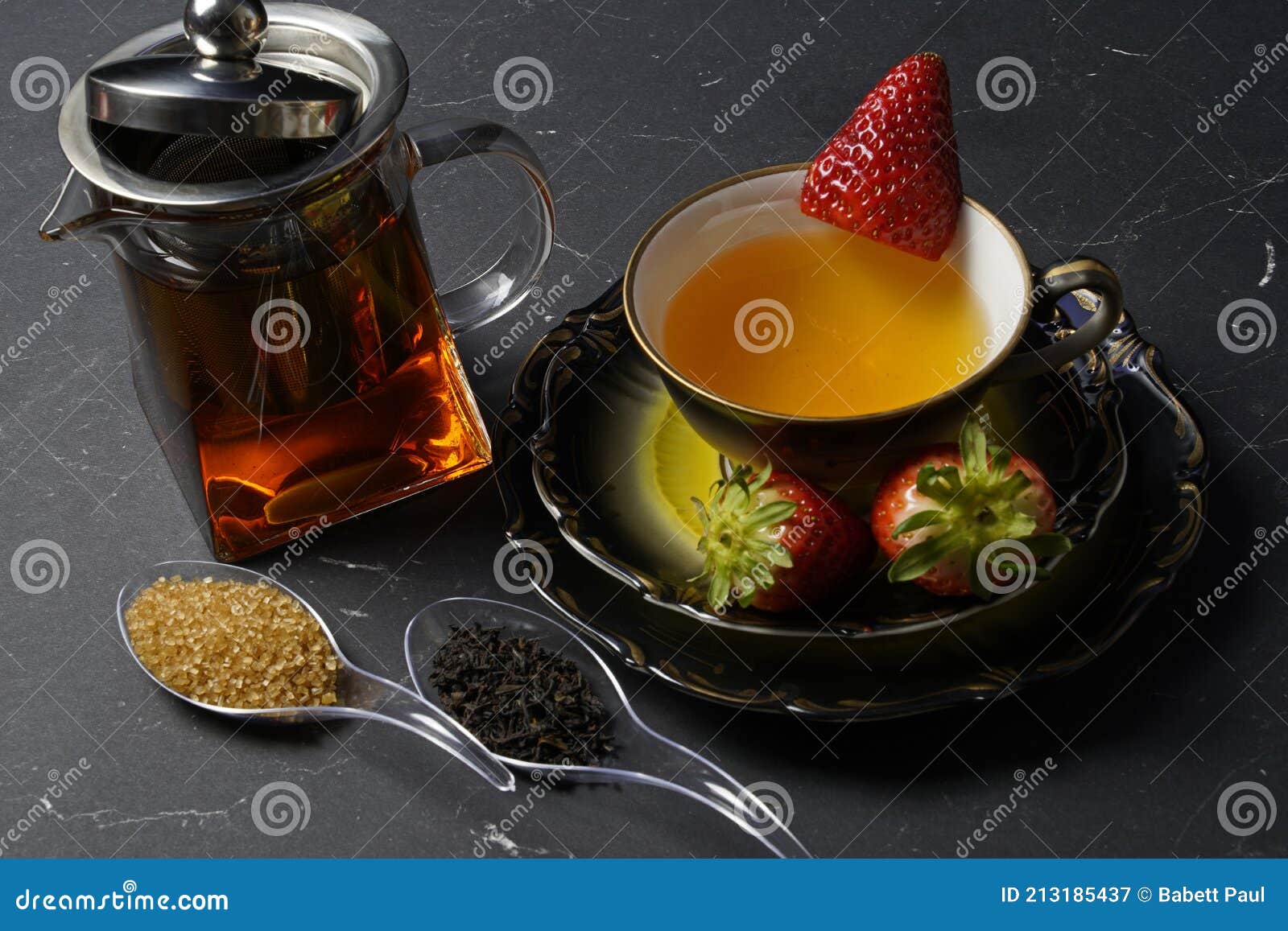 Black Tea with Strawberry in a Cup Stock Image - Image of sugar, fruity ...