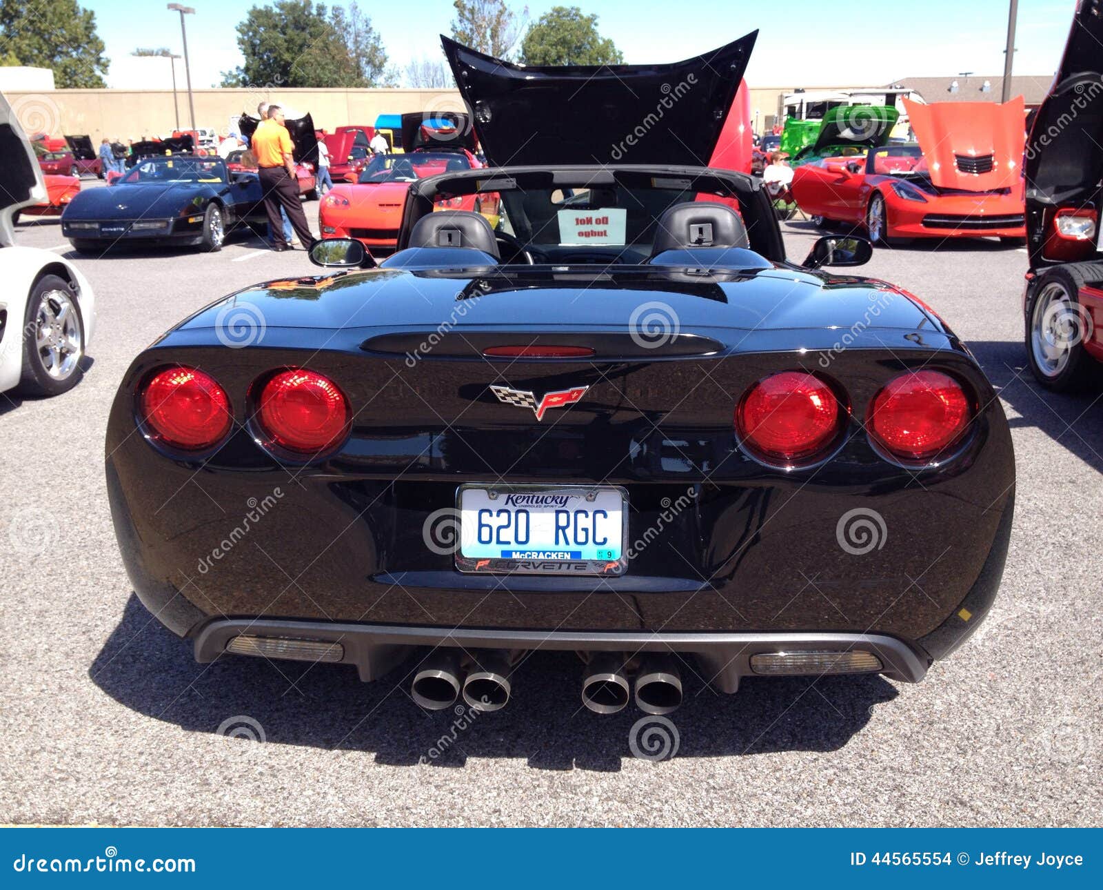 Black Vette rear end editorial stock image. Image of vette - 44565554