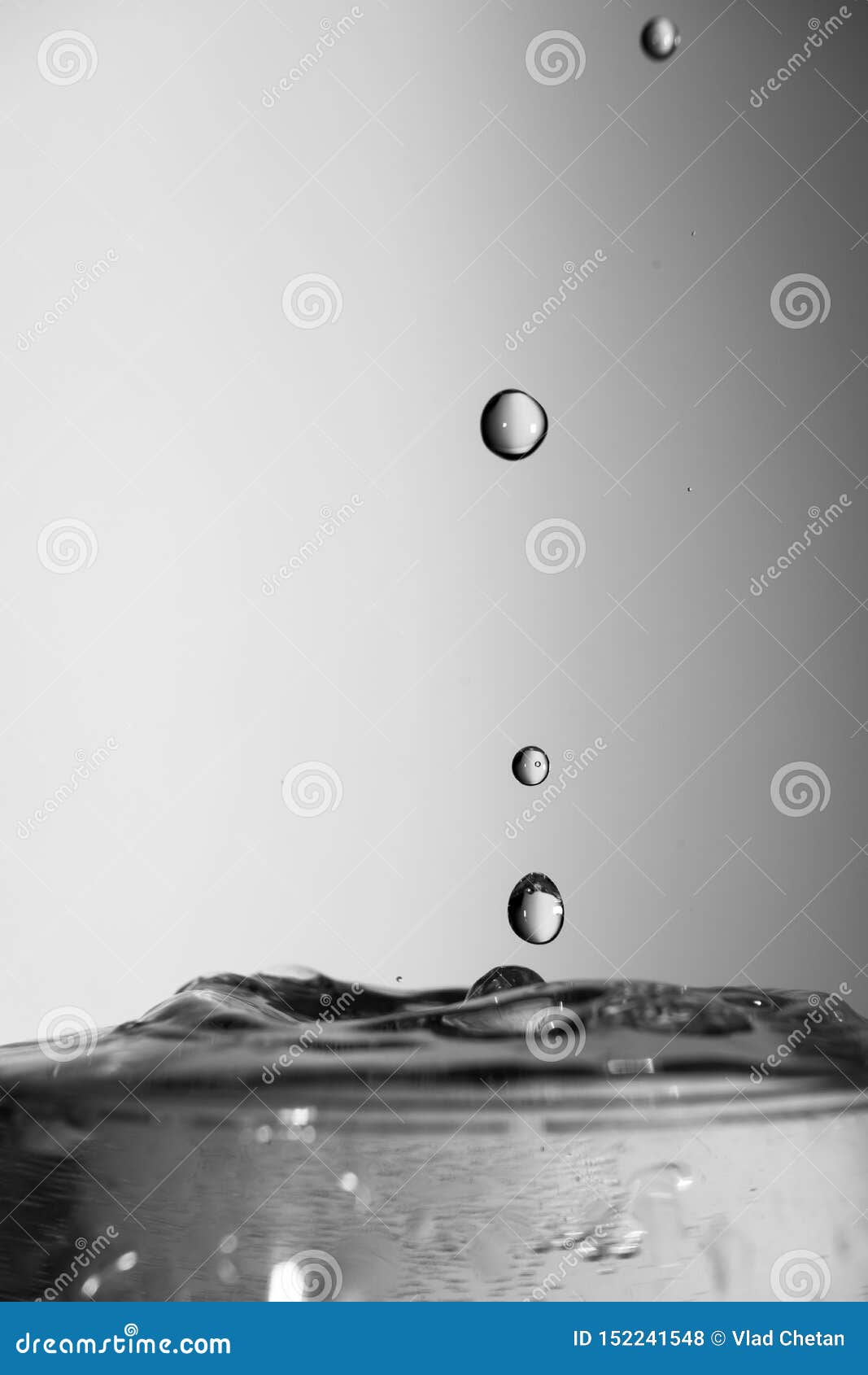 Black and White Water Splash Stock Photo - Image of drop, pattern ...