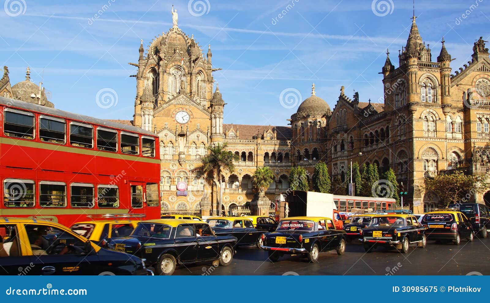The Black and Yellow Cabs, Mumbai Editorial Image - Image of india ...
