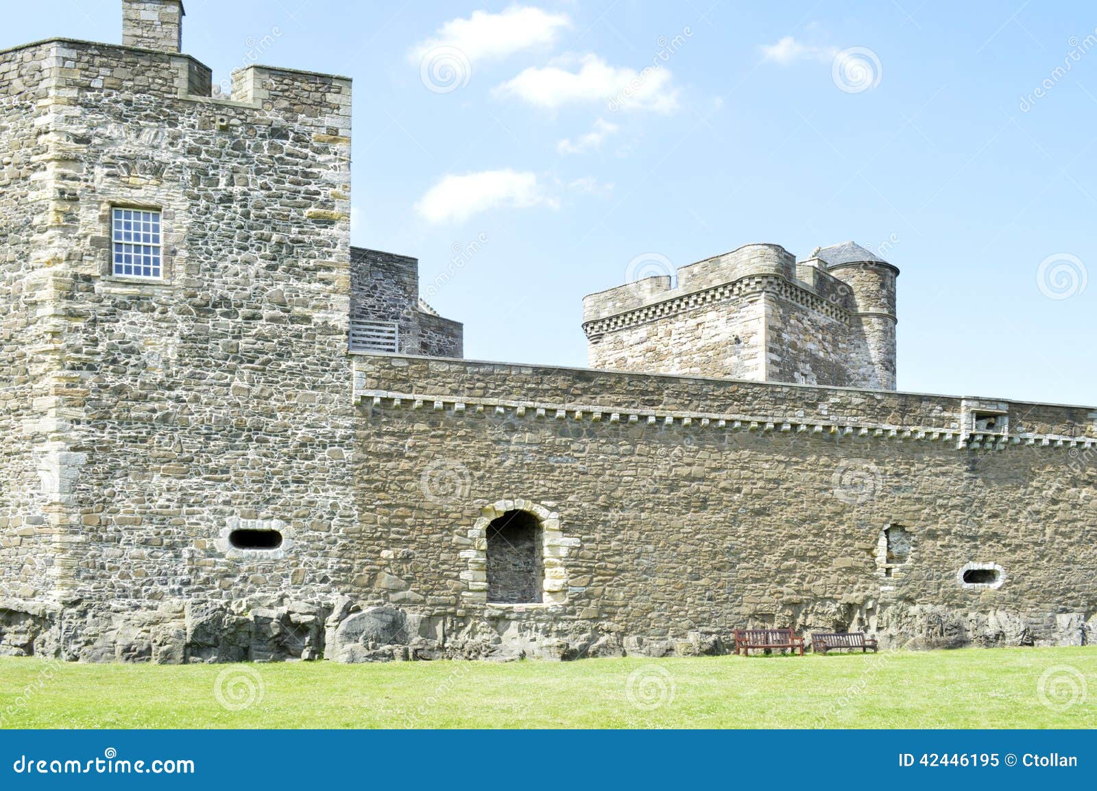 Blackness Castle stock image. Image of cloud, destroy - 42446195