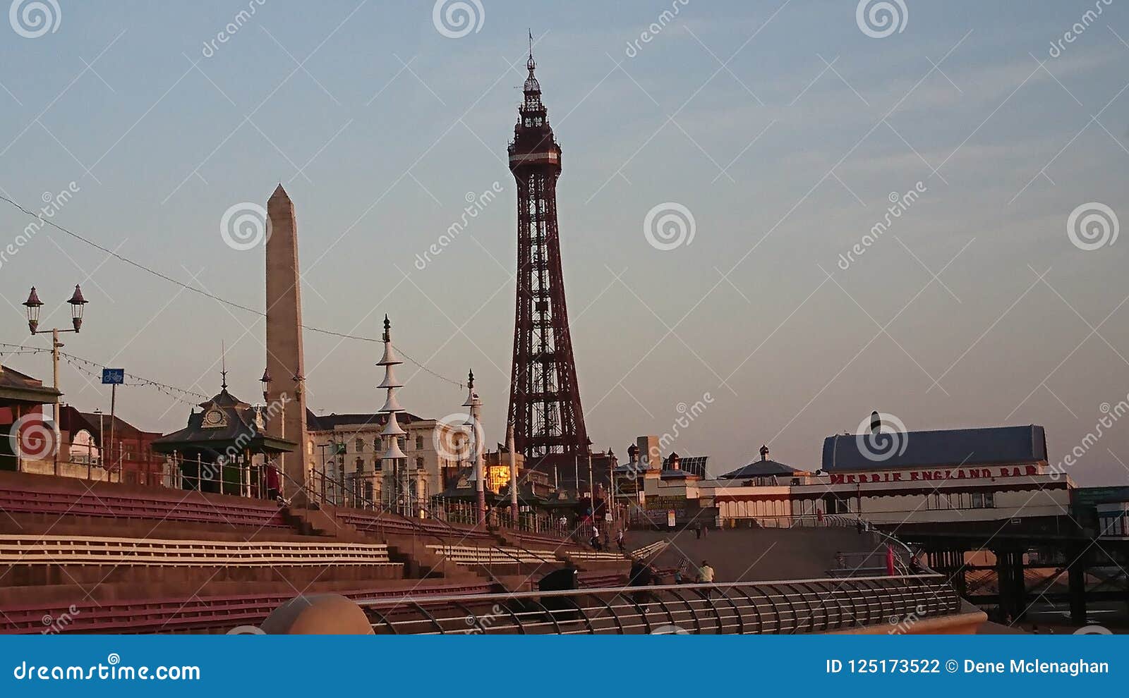Blackpool Tower sunset editorial photography. Image of evening - 125173522