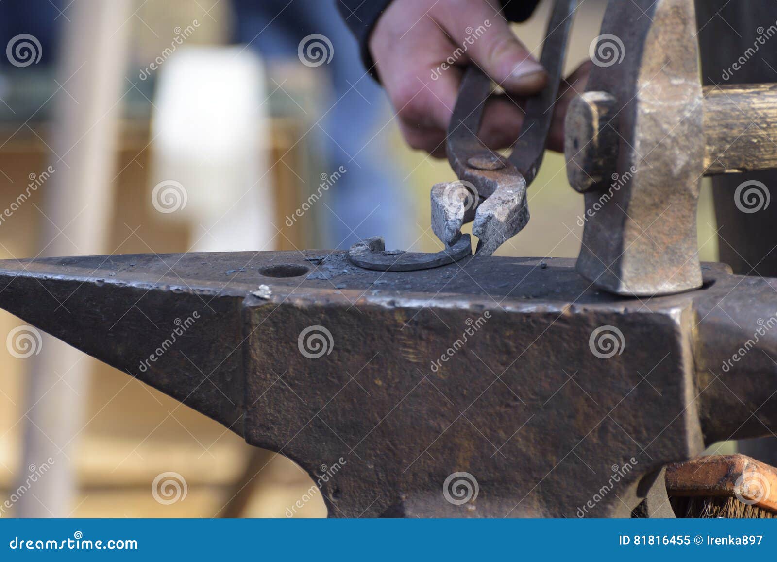 Blacksmith Forges a Horseshoe Stock Image - Image of anvil, making ...