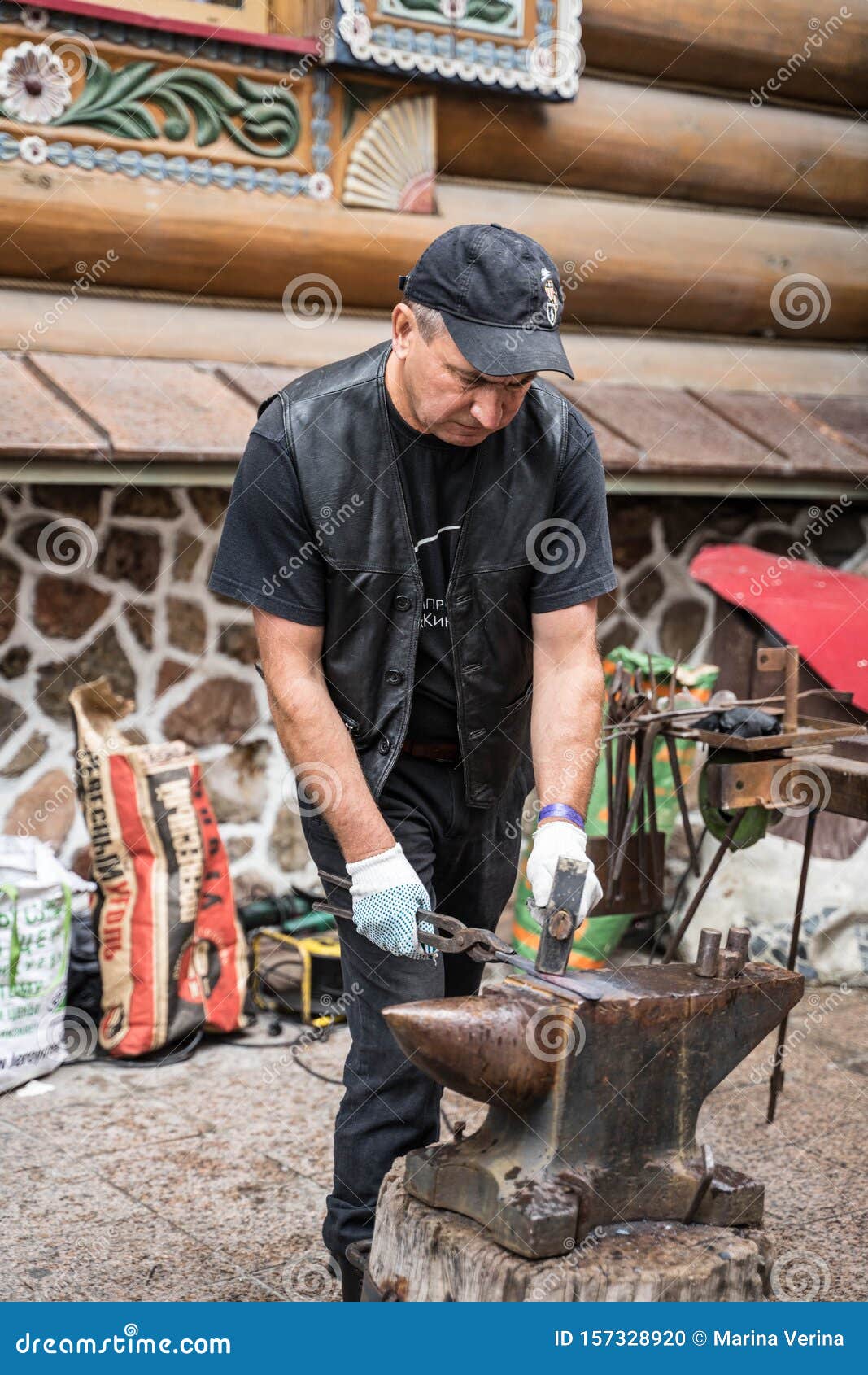 A Blacksmith Forges an Ironwork Editorial Image - Image of sparks ...