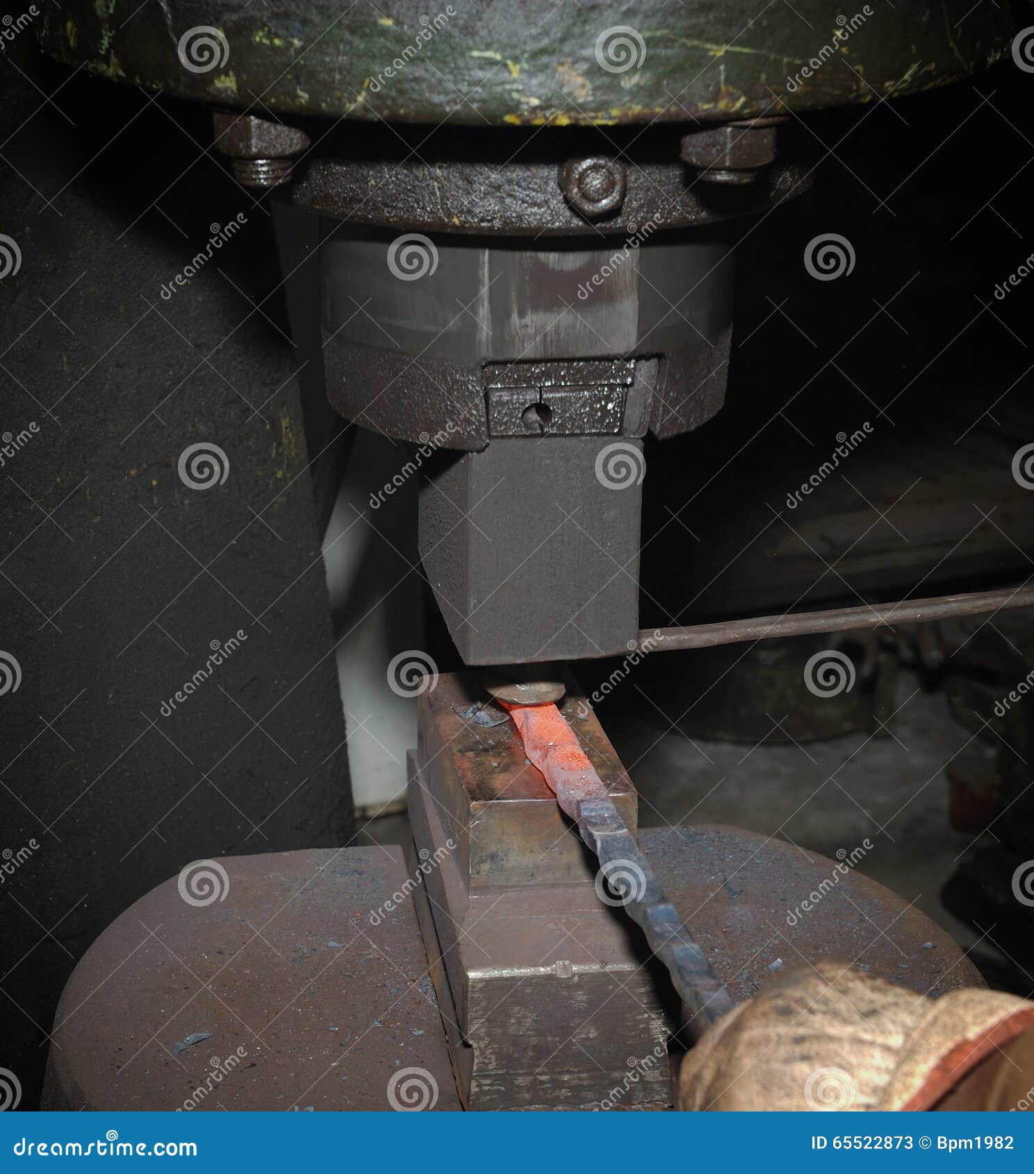Blacksmith Hammering Hot Iron Stock Image - Image of metal, manual ...