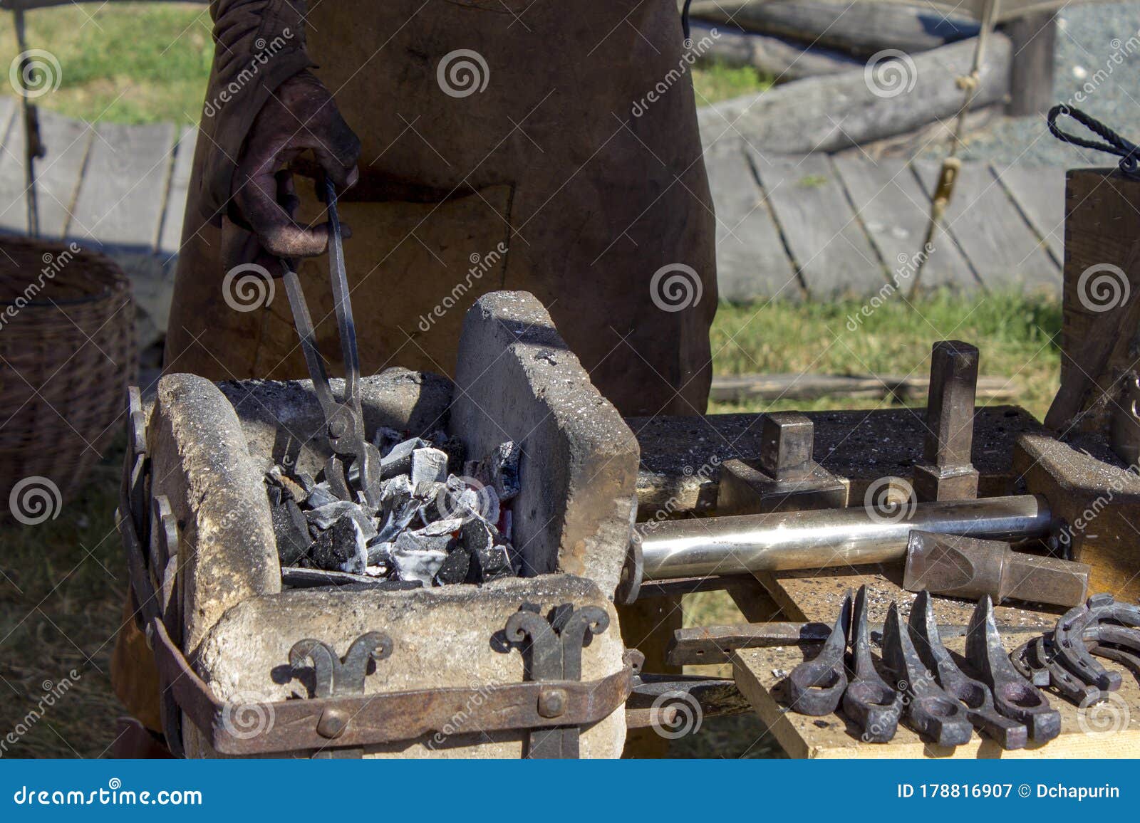 Horn Blacksmith Coal With Smoldering Fire Spoon Ladle Smelting Metal ...