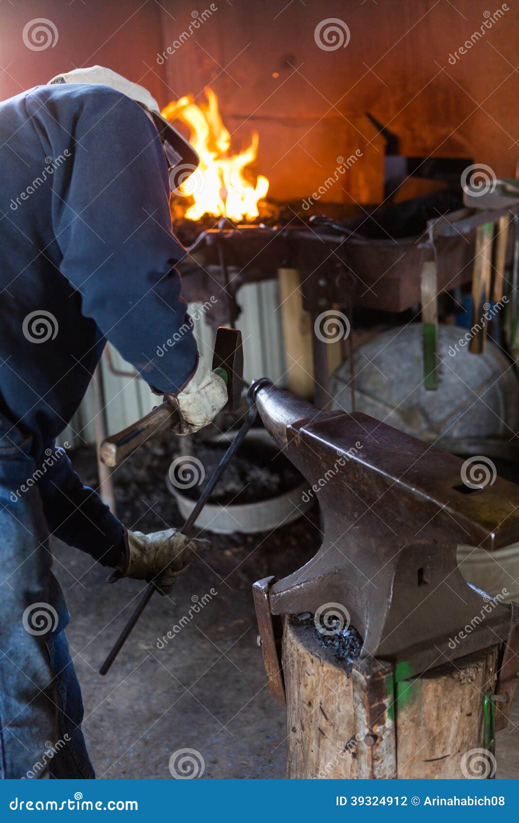 Blacksmith shop stock photo. Image of iron, forge, homemade - 39324912