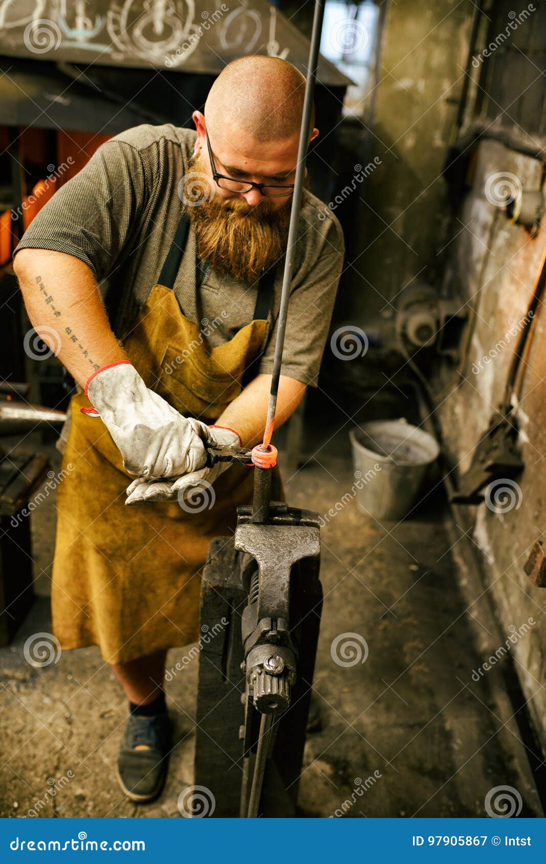 Blacksmith Working in Workshop Stock Image - Image of iron, anvil: 97905867