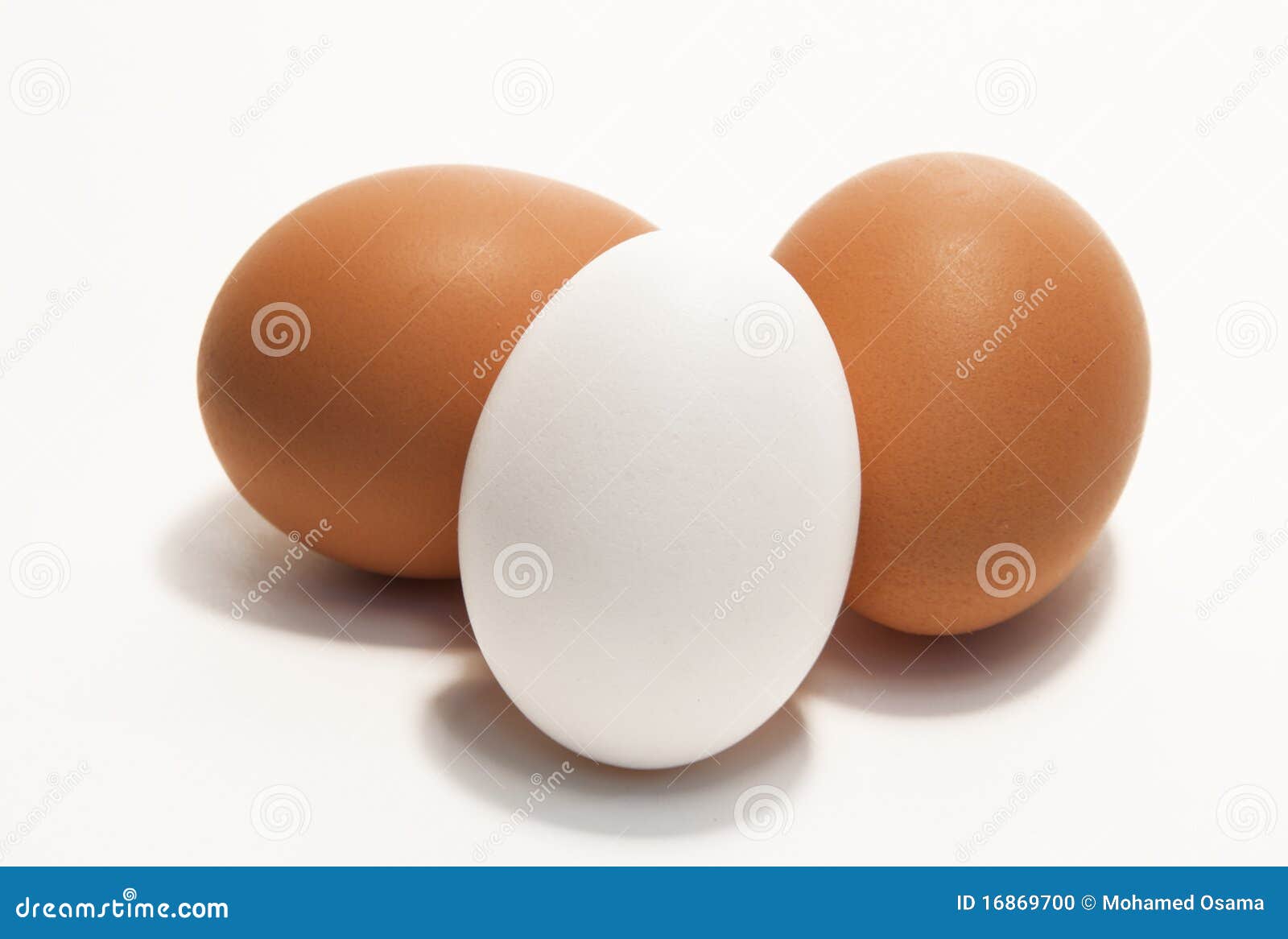 Blanc Des Oeufs Bruns Trois Photo stock - Image du était, pâques: 16869700