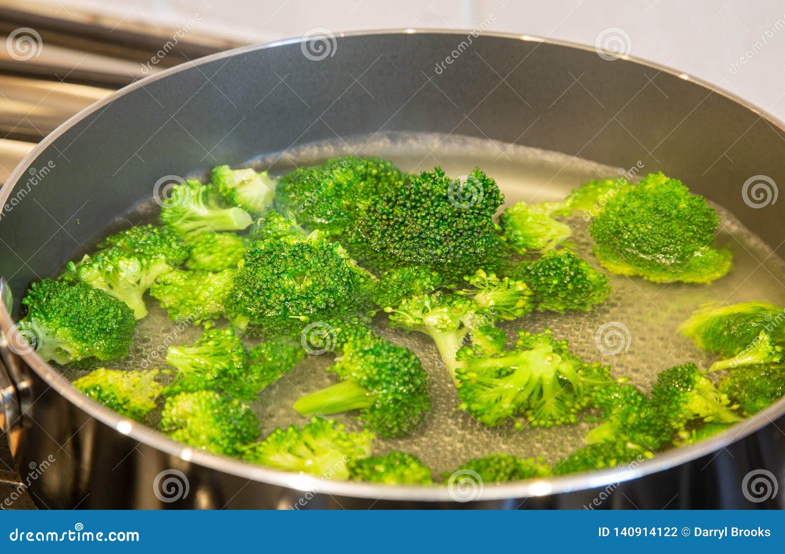 Blanching the broccoli stock photo. Image of blanched - 140914122