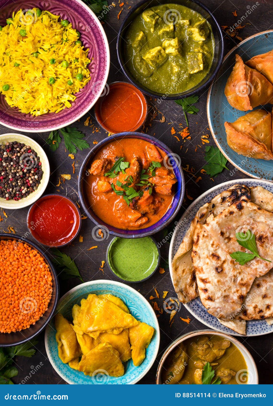 Blandad indisk mat arkivfoto. Bild av pakistanier, exotiskt - 88514114